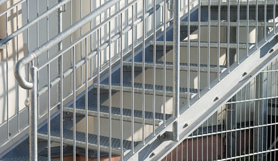 High-Quality Prefab Steel Stair Stringers: Strength and Precision ...